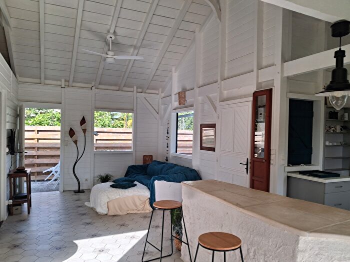 Maison 1 pièce à louer à Le Moule