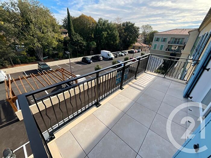 Appartement à louer - Roquefort-les-Pins - 3 pièces - 2 chambres