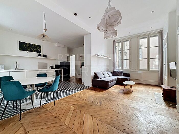Lyon 1er, Bas des Pentes, Presqu'île : Appartement 2 pièces à louer