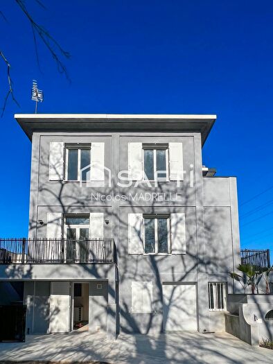Maison à vendre - Ambarès-et-Lagrave, La Gorp, Blandats, Rabaneau - 6 pièces - 4 chambres