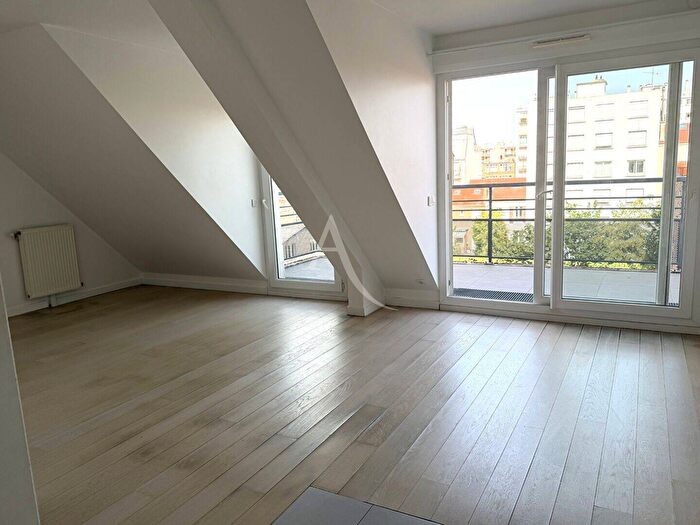 Appartement 1 pièce à louer à Juillet Zola, Alfortville