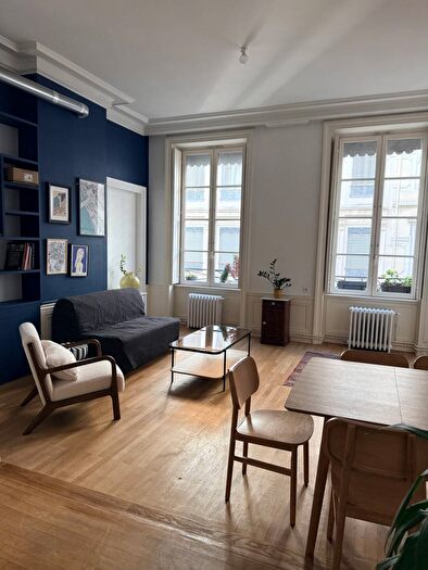 Appartement à louer - Ainay, Lyon ème arrondissement - 3 pièces - 2 chambres