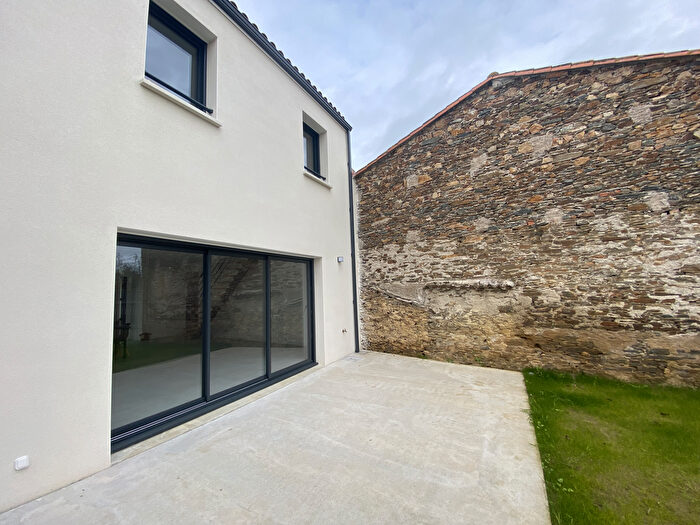 Maison 4 pièces à louer à Tillières