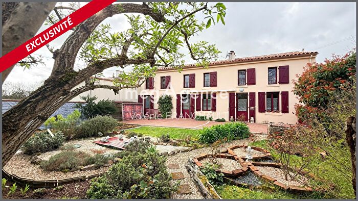 Maison à vendre - Saint-Laurent-de-la-Salle - 6 pièces - 4 chambres