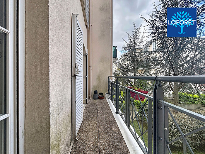 Appartement à vendre - Noisy-le-Grand, Centre-ville - 3 pièces - 2 chambres