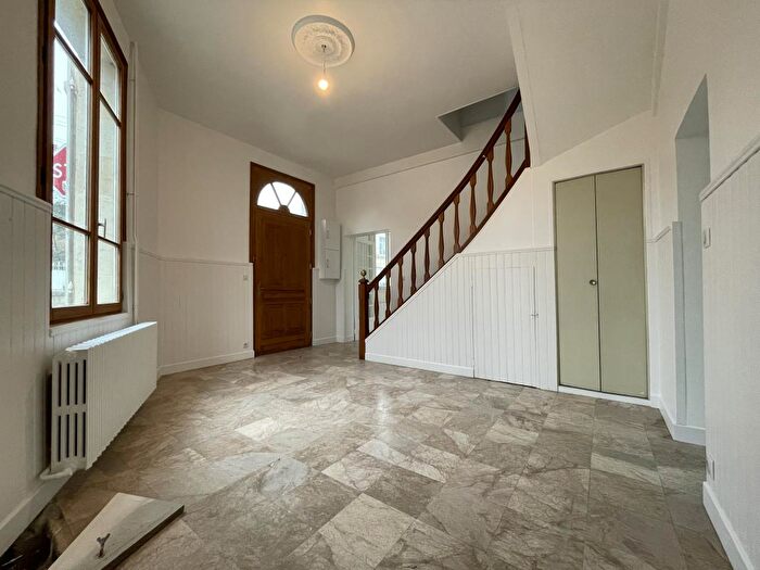 Maison à louer - Carlepont - 7 pièces - 4 chambres