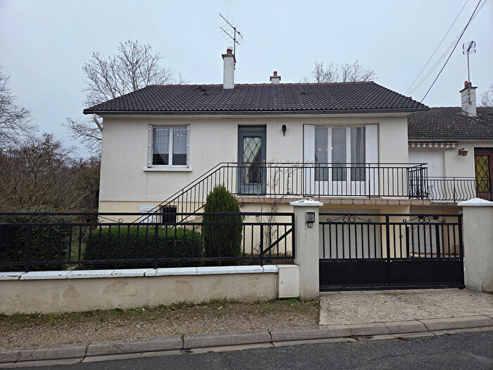 Maison à vendre - Yzeure, Centre-ville - 4 pièces - 3 chambres