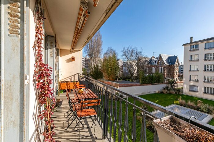 Appartement à vendre - Fontenay-sous-Bois, Proche Bois de Vincennes, Rer A - 3 pièces - 2 chambres