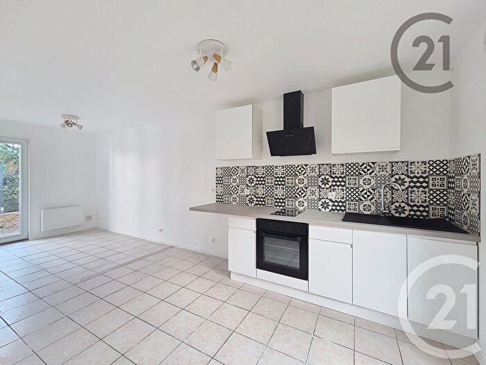 Appartement 1 pièce à Cannes-Écluse, à louer