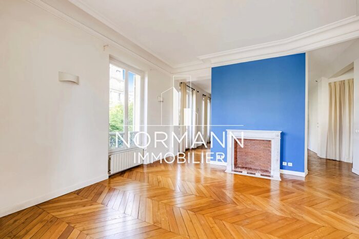 Appartement 4 pièces à vendre - Levallois-Perret, Front de Paris