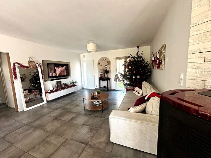 Maison à vendre - Vieillevigne - 4 pièces - 3 chambres