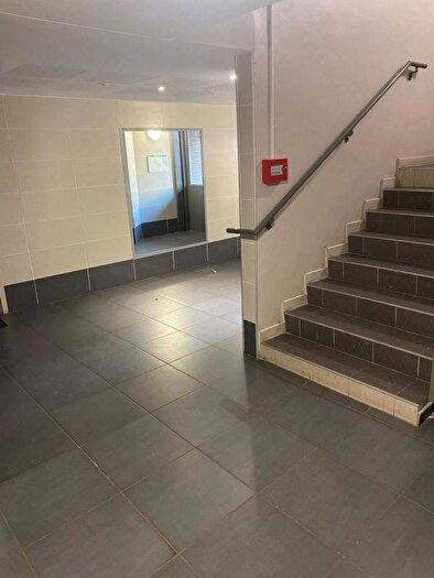 Appartement à louer - Fontcouverte, Avignon - 4 pièces - 2 chambres