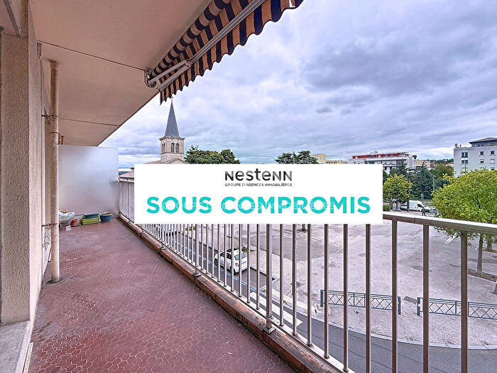 Appartement à vendre - Bron, Eglise - 4 pièces - 2 chambres