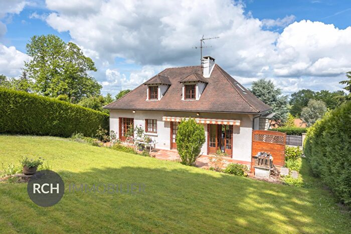 Maison à vendre - Jouars-Pontchartrain - 7 pièces - 5 chambres