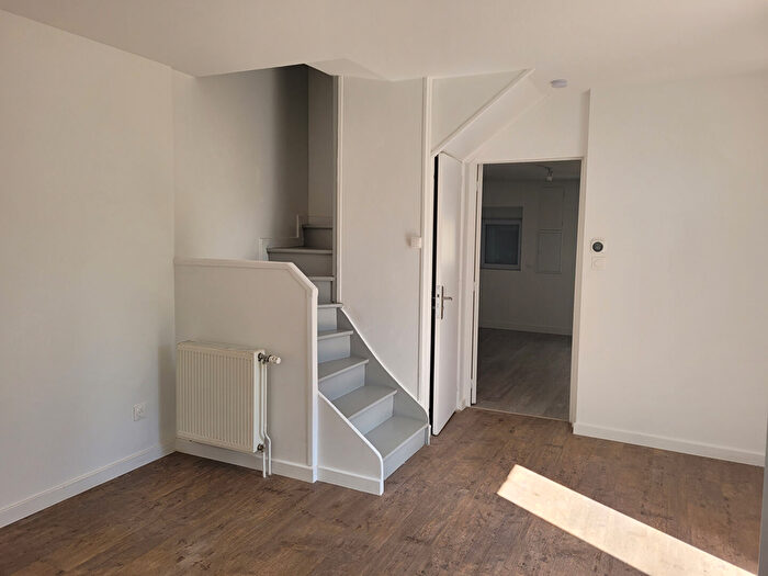 Maison 2 pièces à Le Creusot, Sud Est, à louer