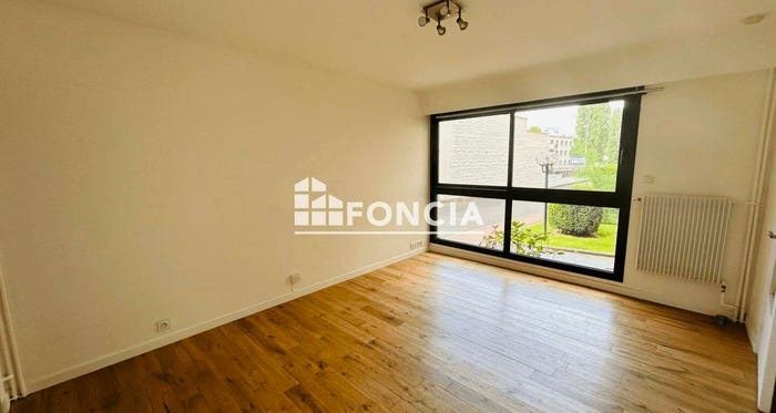 Appartement 1 pièce à Enghien-les-Bains, à louer