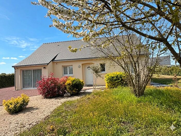 Maison à vendre - Brain-sur-Allonnes - 6 pièces - 3 chambres