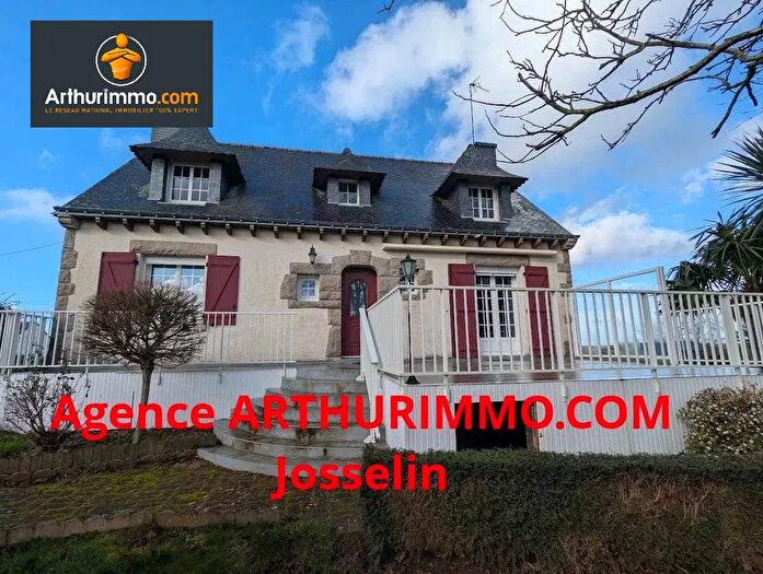 Maison à vendre - Guégon - 6 pièces - 5 chambres