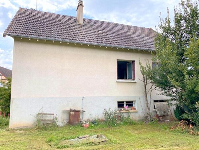 Maison 6 pièces à Les Sièges, à vendre