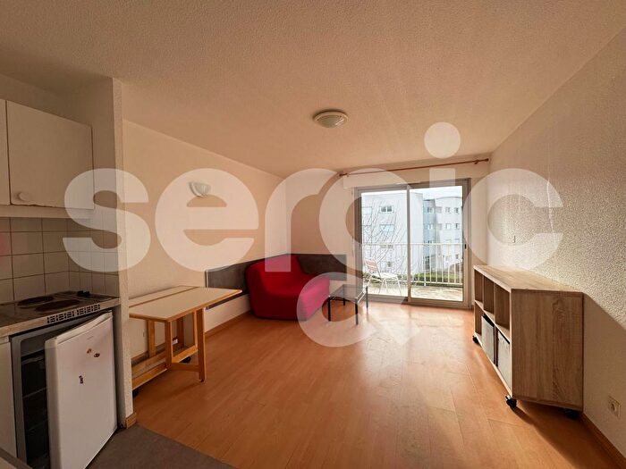 Appartement à louer - Olivet, Larry, Coin Rond, Lorette - 1 pièce