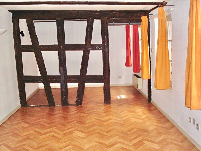 Neudorf Est Centre, Strasbourg - Appartement 1 pièce à louer