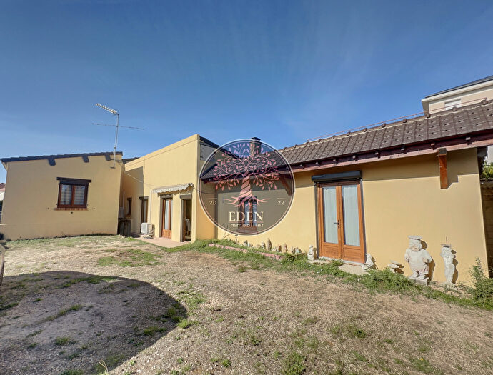 Dreux, Bâtes : Maison 6 pièces à vendre