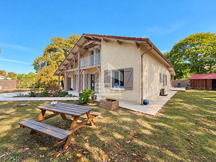 Maison 7 pièces à vendre à Saint-Pierre-du-Mont