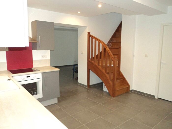 Maison à louer - Lillebonne - 5 pièces - 3 chambres