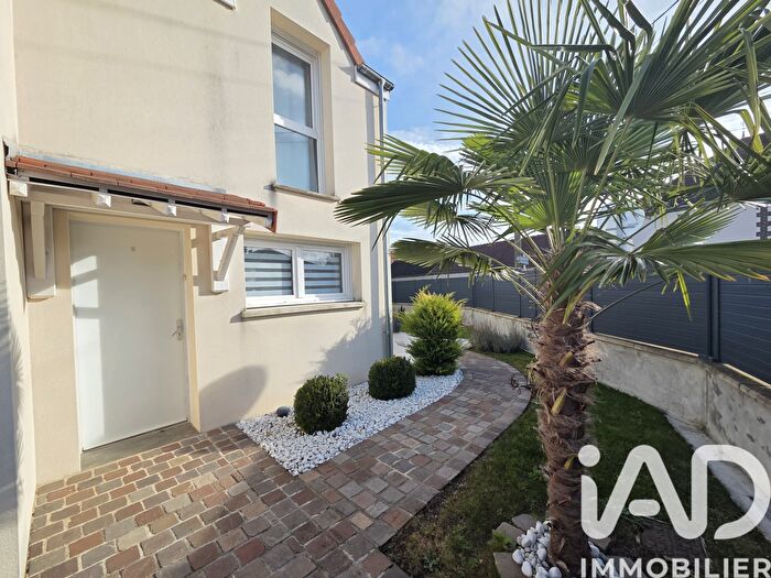 Maison à vendre - Les Noës-près-Troyes - 4 pièces - 3 chambres