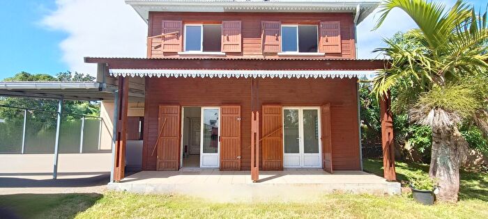 Maison à vendre - Sainte-Suzanne, Quartier Français, Sainte-Vivienne - 5 pièces - 4 chambres