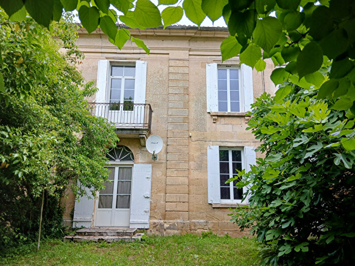 Maison 10 pièces à Moulon, à vendre