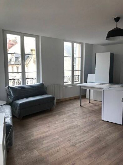 Centre Ancien, Caen : Appartement 4 pièces à louer