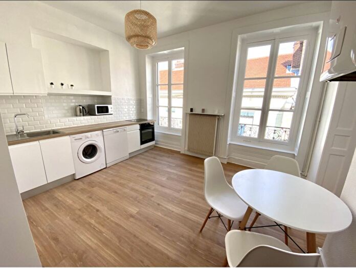 Appartement 4 pièces à Saint Jacques-Chavanelle, Saint-Étienne, à louer