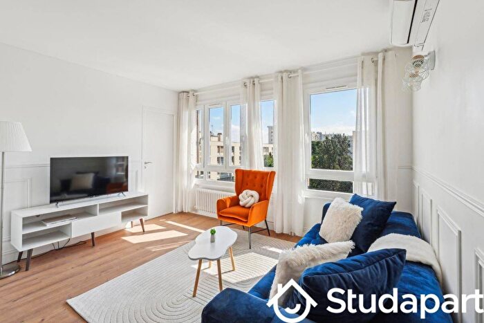 Moulin à Vent-Ernest Renan, Vénissieux - Appartement 1 pièce à louer