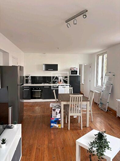 Appartement à louer - Calais - 4 pièces - 3 chambres