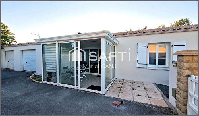 Maison à vendre - La Laigne - 5 pièces - 3 chambres