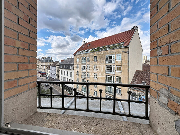 Appartement 2 pièces à Troyes, Cathédrale, à vendre