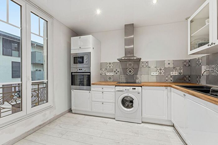 Appartement à vendre - Nice, Saint-Roch - 2 pièces - 1 chambre