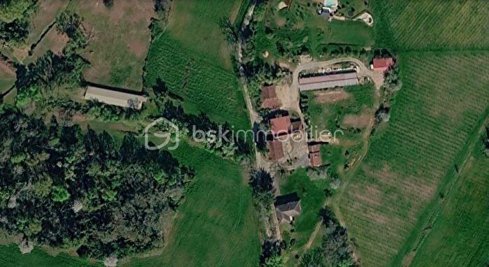 Maison 6 pièces à vendre à Aurions-Idernes