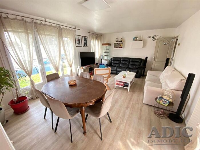 Maison à vendre - Le Plessis-Belleville - 3 pièces - 2 chambres