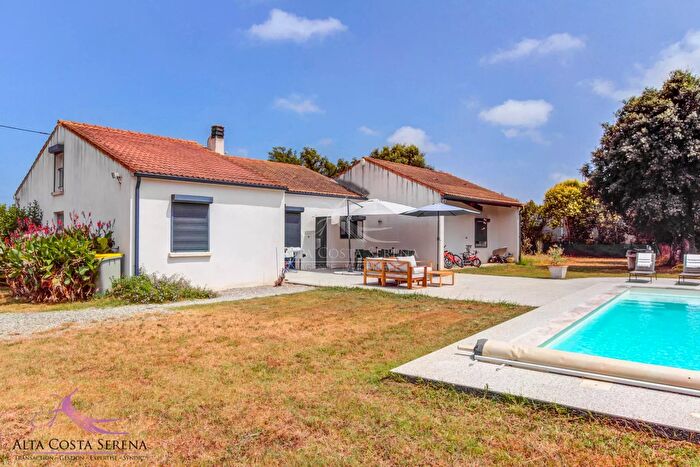 Maison à vendre - Prunelli-di-Fiumorbo - 4 pièces - 3 chambres