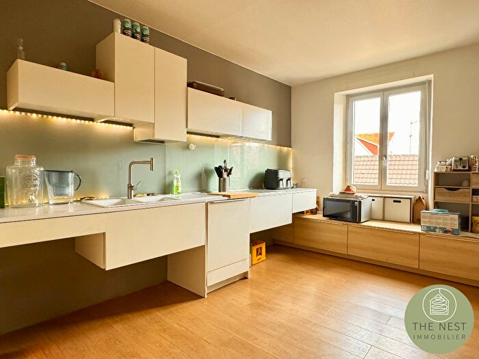 Appartement à louer - Colmar - 6 pièces - 4 chambres