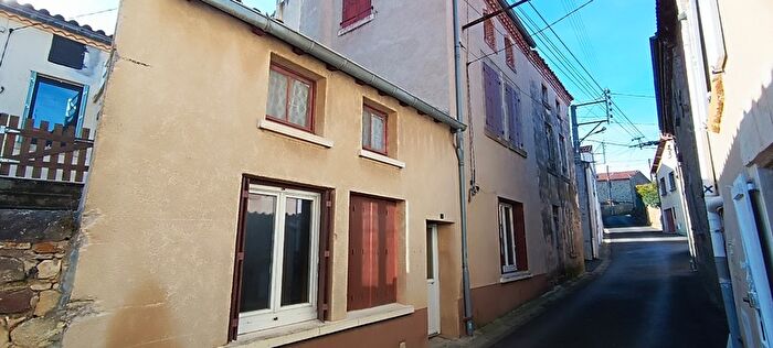 Maison à vendre - Sauvagnat-Sainte-Marthe - 3 pièces - 2 chambres