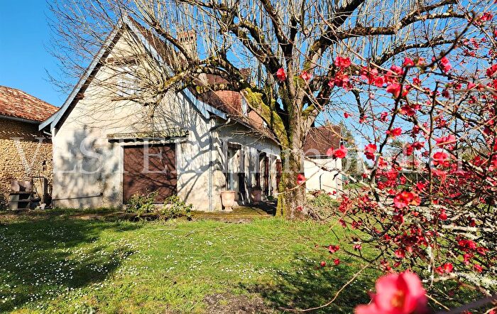 Maison à vendre - Neuvic - 6 pièces - 4 chambres