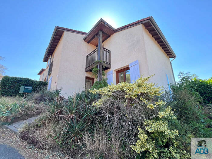 Maison 4 pièces à Bully, à louer