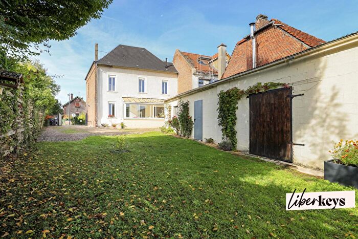 Saint-Léger-lès-Domart : Maison 6 pièces à vendre