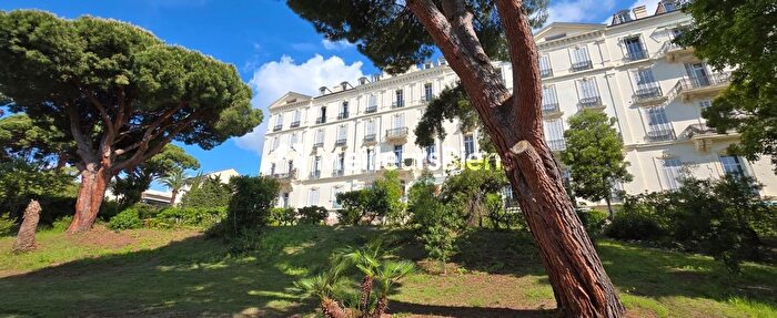 Appartement à vendre - Cannes, Pointe Croisette - 5 pièces - 3 chambres