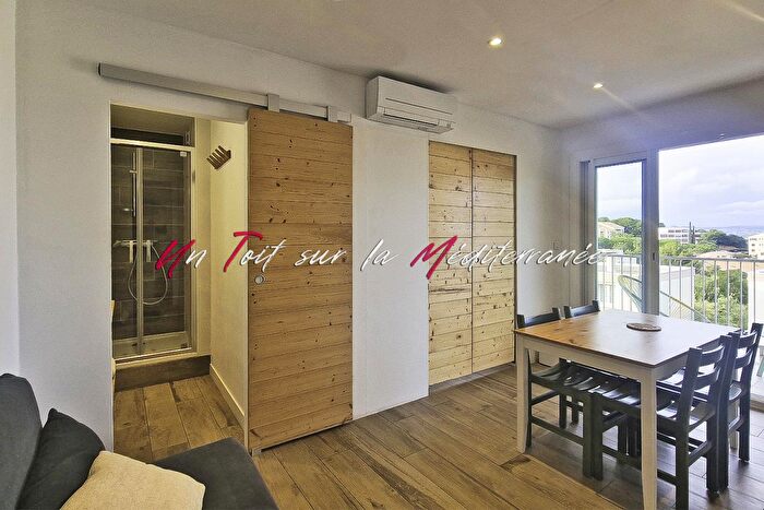 Appartement à vendre - Hyères, Giens - 2 pièces - 1 chambre