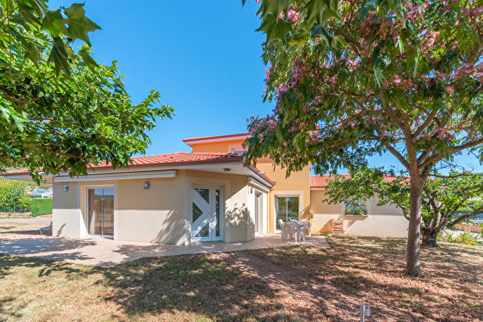 Maison à vendre - Issoire, Bizaleix, Jodonnes - 7 pièces - 4 chambres