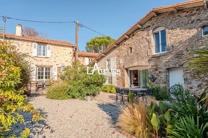 Maison 10 pièces à vendre - Château-Thébaud